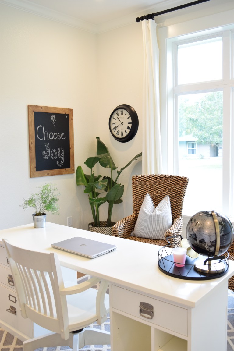 Creekside Custom: Study, Guest Bedroom, Guest Bathroom – Project Ugly House
